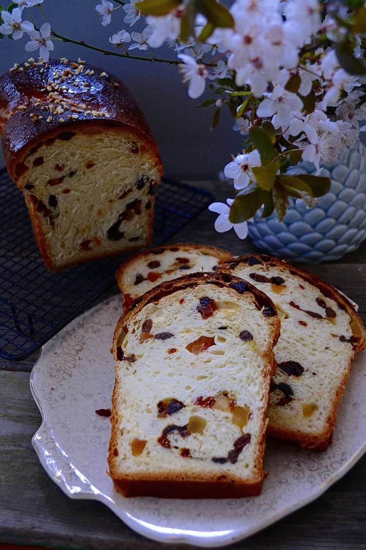 Cozonac Babka cu ciocolata - Bucataresele Vesele
