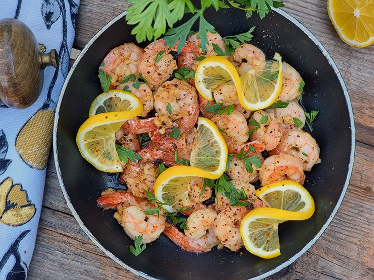 Creveti cu usturoi si patrunjel - Bucataresele Vesele