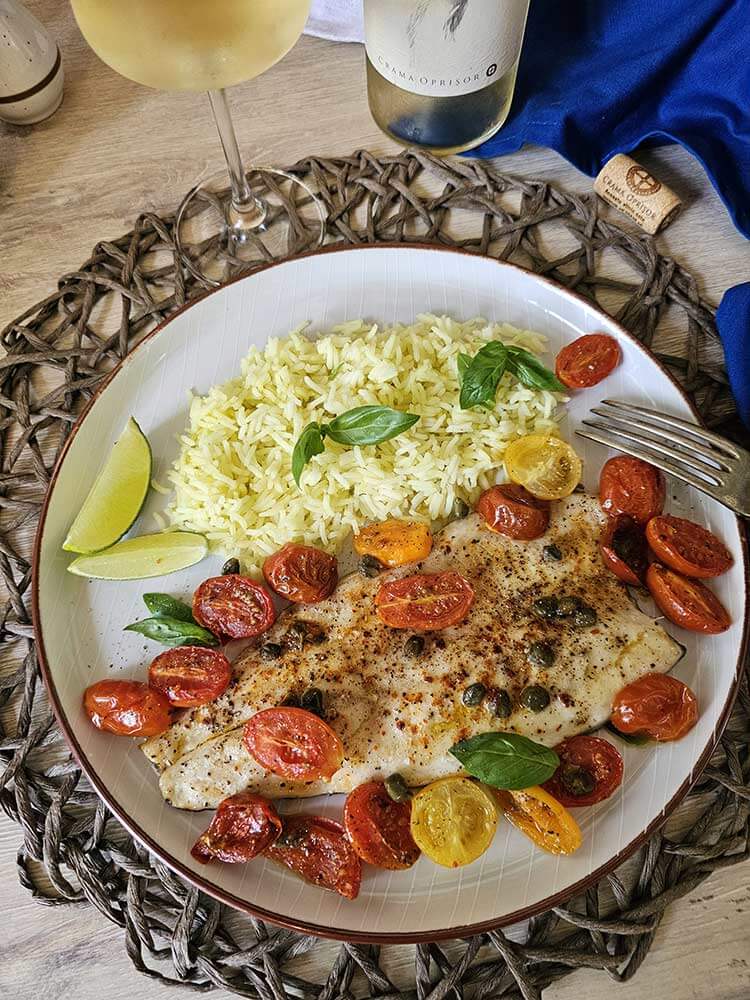 File de pastrav cu rosii si capere - Bucataresele Vesele